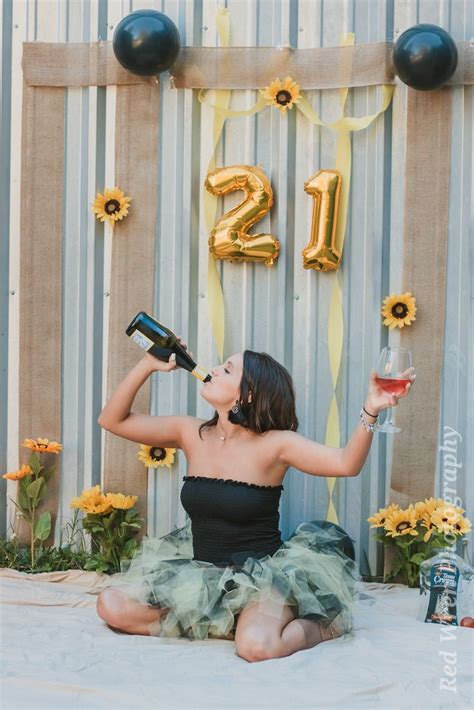 21st Birthday Photo Sesh 21st Birthday Photoshoot 21st Birthday