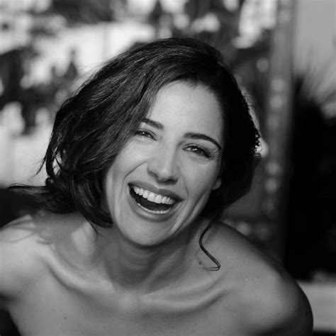 Luisa Ranieri In 2022 Actresses Pure Products Beauty