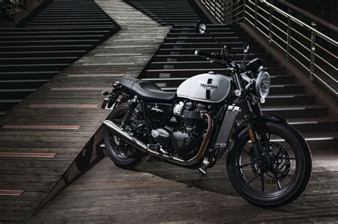 엔트리 이상의 가치 트라이엄프 스트리트 트윈 월간모터바이크