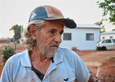 falta de energia nas casas famílias adiam mudança para novo