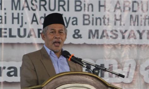 Pentingnya Ilmu Menurut KH Marzuki Mustamar Dalam Ceramah Haul Abah Masrusi Yang Ke Selamat