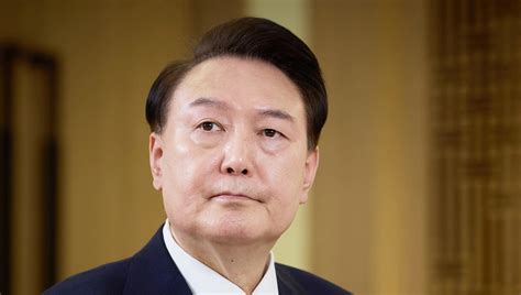 검찰 무속인 건진법사 전격 체포정치자금법 위반 혐의