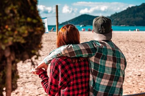 Pareja De Enamorados Foto Premium