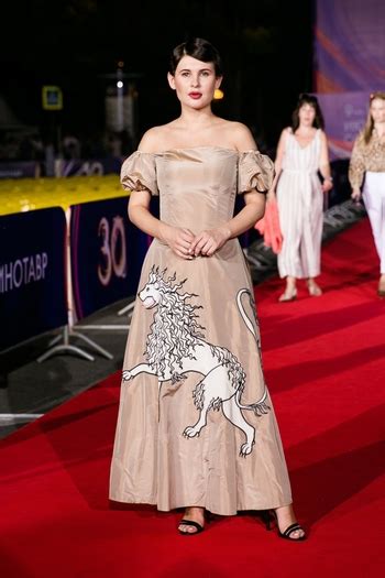 Anna Tsukanova Kott Feet Aznudefeet