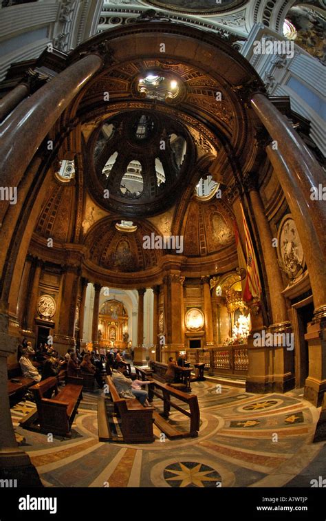 Basilica de Nuestra SenÌ ora del Pilar Stock Photo Alamy