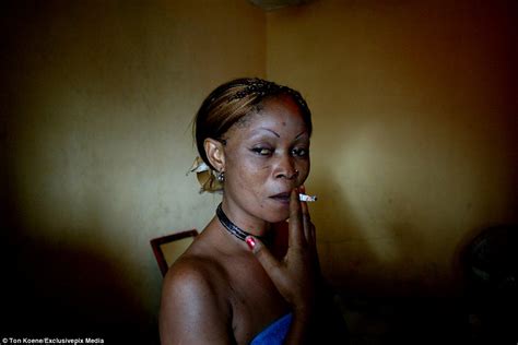 Gistxclusive Prostitutes Pose For Photos Inside Nigerian Slum Brothel