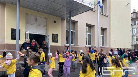 Ученици срещу родители в първата семейна олимпиада Образование