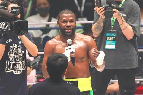 ボクシング界「メイウェザーvs朝倉未来を見てあれがボクシングだと思われるのはつらい。花束投げられて当然」 ヲチtube