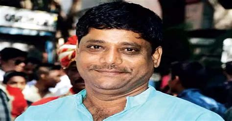 Kasaba Peth Mla Ravindra Dhangekar Education And Career आमदार रवींद्र