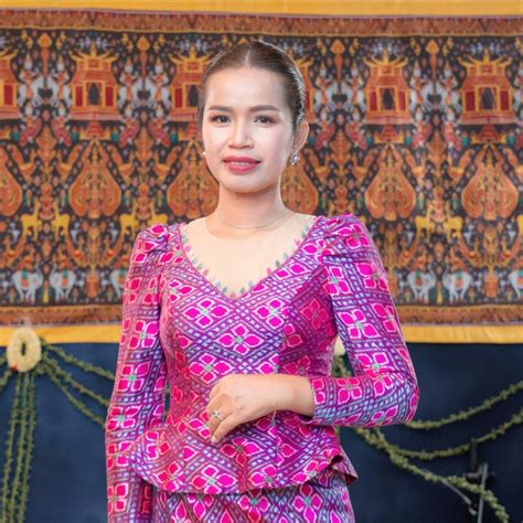សម្តេច កត្តិព្រឹទ្ធបណ្ឌិត ប៉ុនរ៉ានី ខលមកនិយាយចូលរួមរំលែកទុក្ខដល់ ណាឃីម និងឲ្យដំណាង នាំយក ថវិកា