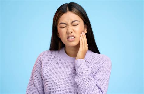 Can A Cracked Tooth Be Saved With A Root Canal And Crown Hero 2 Belman Dental Centre