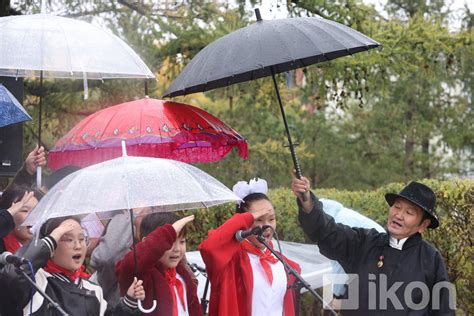 ФОТО “Утга зохиолын 7 хоног” аяныг эхлүүлж их зохиолч Д Нацагдоржийн хөшөөнд цэцэг өргөлөө