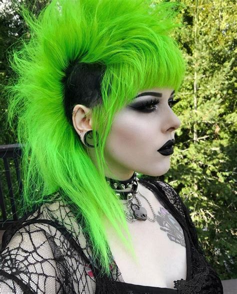 Pin By Pinner On Psychogothpunk Punk Hair Green Hair Short Scene Hair