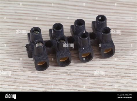 Wire Connector Terminal Block Hi Res Stock Photography And Images Alamy
