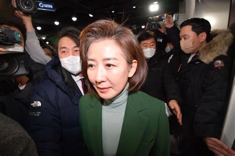 뉴스 후 나경원 떠나자남은 與 당권주자들 표 계산 더 복잡해졌다 아주경제