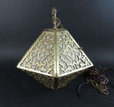 Vintage Brass Hanging Light Fixture Gc5 Auctions