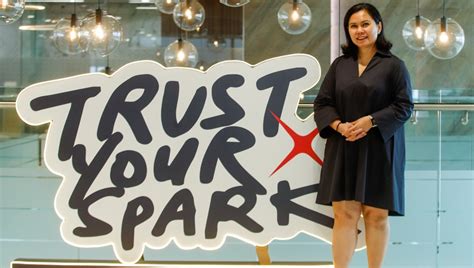 Perjalanan Karier Mentereng Mona Monika Diawali Dari Guru Preschool