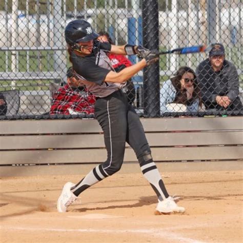 Leighton Grays Softball Recruiting Profile