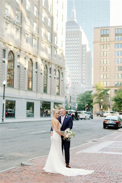 Daytime Vs Nighttime Weddings Whats The Best Fit Weddingchicks