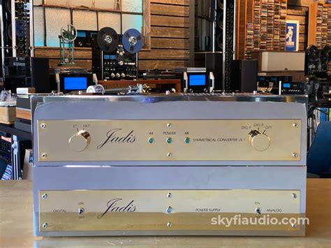 Jadis Js1 Dual Chassis Tube Dac With Tube Power Supply Made In Franc