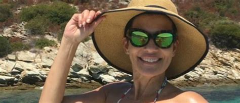 Cristina Cordula En Vacances En Maillot De Bain Et Sans Maquillage