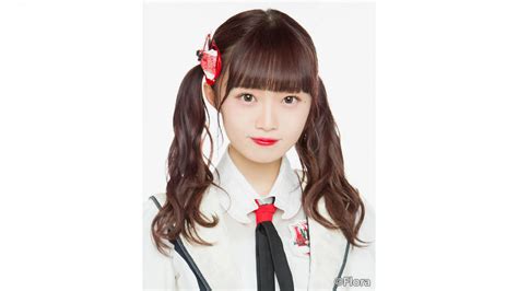 Ngt48中井りか、美白肌がのぞくセクシーなチャイナ服姿を公開 Entame Next アイドル情報総合ニュースサイト