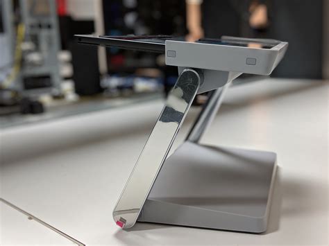 Hands On The Kensington Sd7000 Dock Turns A Surface Tablet Into A