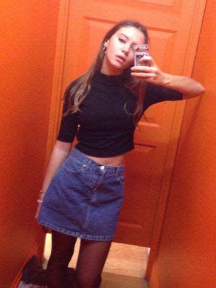 Iris Law Aesthetic Girl Icon Pfp