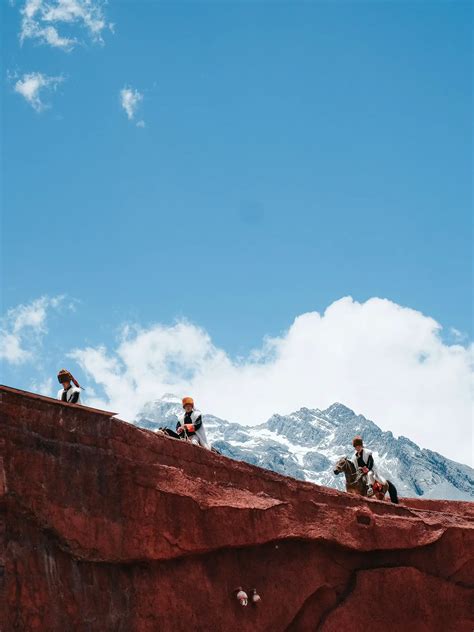 ภูเขาหิมะมังกรหยก🇨🇳🍃 จีน 𝑱𝒂𝒅𝒆 𝑫𝒓𝒂𝒈𝒐𝒏 𝑺𝒏𝒐𝒘 𝑴𝒐𝒖𝒏𝒕𝒂𝒊𝒏 แกลเลอรีที่โพสต์โดย Unithaitrip Lemon8