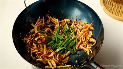How To Make Vegan Yu Xiang Rou Si Shredded Pork Woonheng