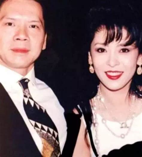 李小龍死她床上，還因此患上精神分裂，為何向華強還願意娶她？ 每日頭條