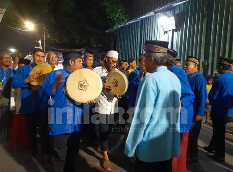 FOTO Arak Arakan Sunatan Massal Di Pekojan Semarang Inilahjateng