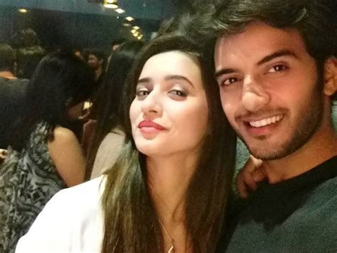 Jana Na Dil Se Door Vikram Singh Chauhan Shivani Surve And Shashank Vyas Party Together Filmibeat