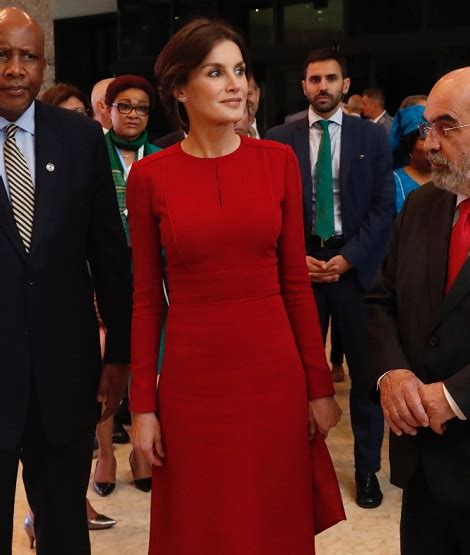 Queen Letizias Vibrant Day In Rome Regalfille Queen Letizia Of