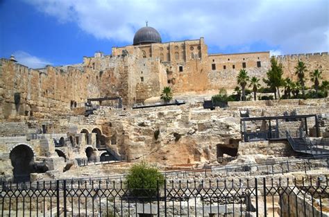 Jerusalem Layers Of History Underground The Real Jerusalem Streets