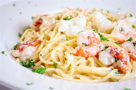 Spaghetti Con Camarones En Salsa Cremosa Con Macha Productos La Casta