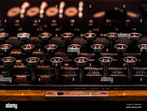 Rare German World War Ii Naval Enigma Machine Keyboard Bulbs And