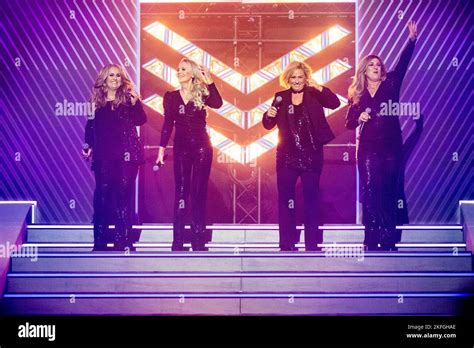 Frizzle Sizzle Karin Vlasblom Laura Vlasblom Mandy Huydts Marjon Keller Performing During