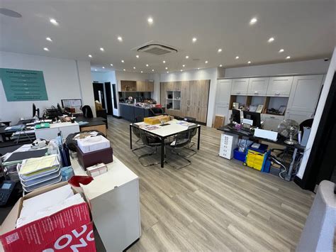 9 10 Reform Rd Maidenhead Sl6 8bt Loopnet