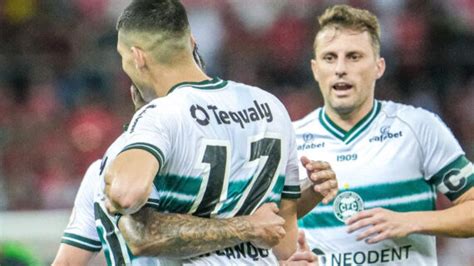 Em Jogo De Sete Gols Coritiba Surpreende Inter No Beira Rio E Vence