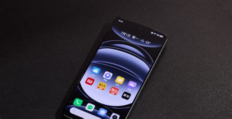 Realme 真我 Gt6 手机开启双十一促销，活动价 2499 元起腾讯新闻