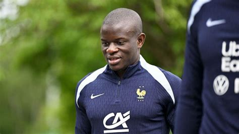 Kanté Cest Horrible Pour Les Bleus