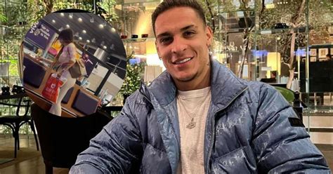 Ex Amante De Antony Viaja Para Inglaterra Para Passar Ano Novo O Jogador