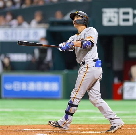 【巨人】小林誠司「バットの先」弾 原辰徳監督は「300本打ってる人のコメントだよ」 スポーツ報知