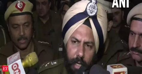 Bbc Du Forms 7 Member Panel To Probe Jan 27 Ruckus Outside Arts