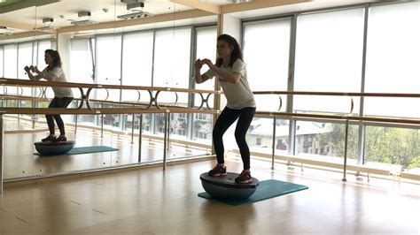 Упражнения BOSU (Босу) на пресс, ягодицы, баланс, ноги и тренировки на ...