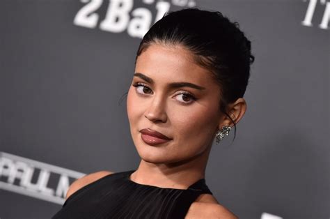 Bratz Kylie Jenner Collection Challenges Barbie S Dominance Daily Sabah