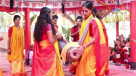 নৃত্যের তালে তালে অষ্টসখীদের অসাধারণ মধুর কৃষ্ণ নাম শ্রবণ করুন Youtube