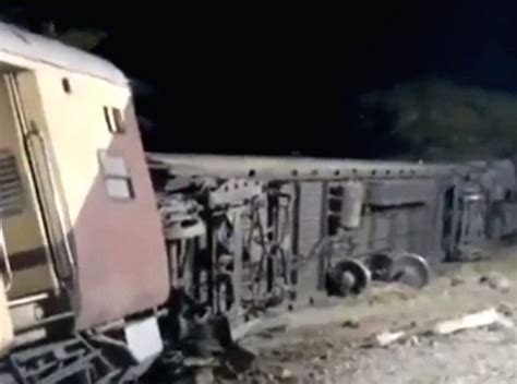 Free Photo 24 Injured As Train Derails In Rajasthan Railway