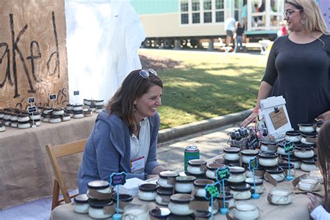 EXHIBITOR APPLICATIONS Moss Rock Festival